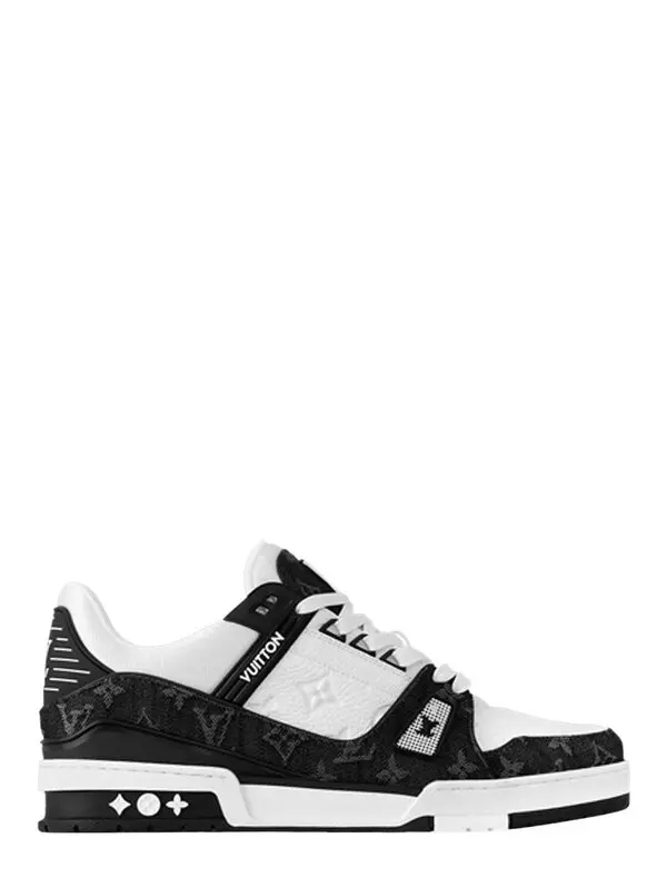 LOUIS VUITTON Trainer Embossed Monogram - Black