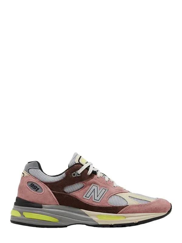 NEW BALANCE 991v2 Made In England - Pink
