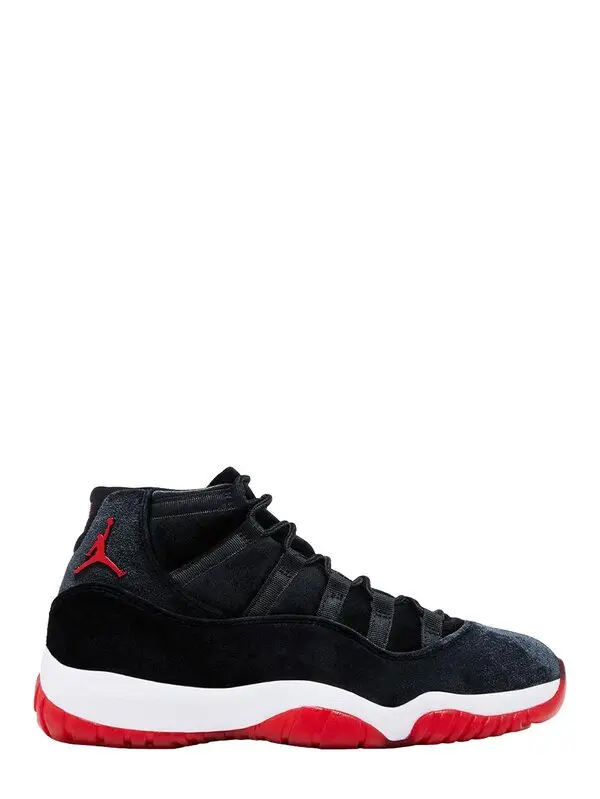 JORDAN Retro Velvet Sneakers - Black