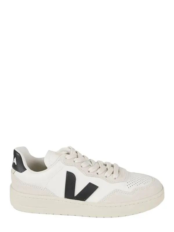 VEJA Trainers - White