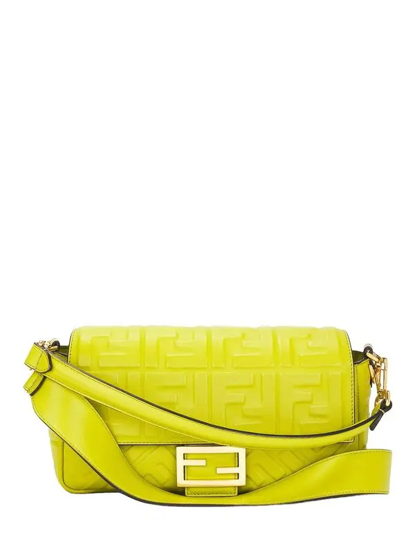 Fendi Embossed Ff Baguette Shoulder Bag - Green