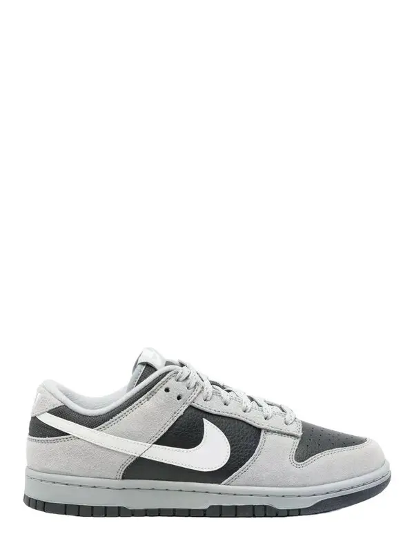 Nike Dunk Low Sneakers - Grey