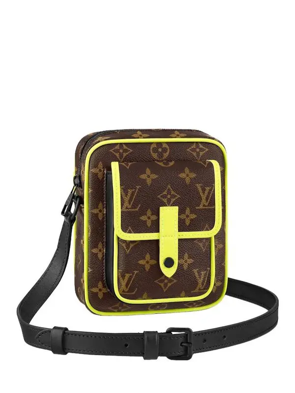 LOUIS VUITTON Christopher Wearable Wallet - Florescent Yellow