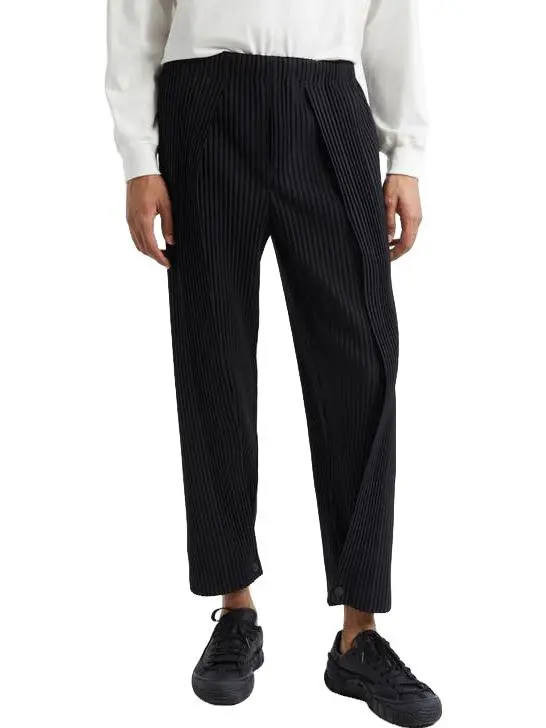 Issey Miyake Pleated Straight Leg Pants - Black