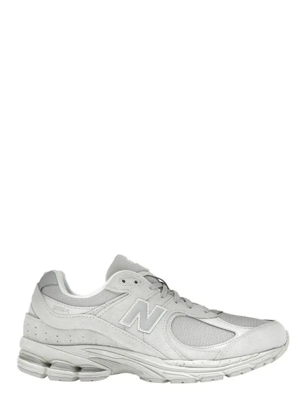 NEW BALANCE 2002r Lace Up Sneakers - Light Grey