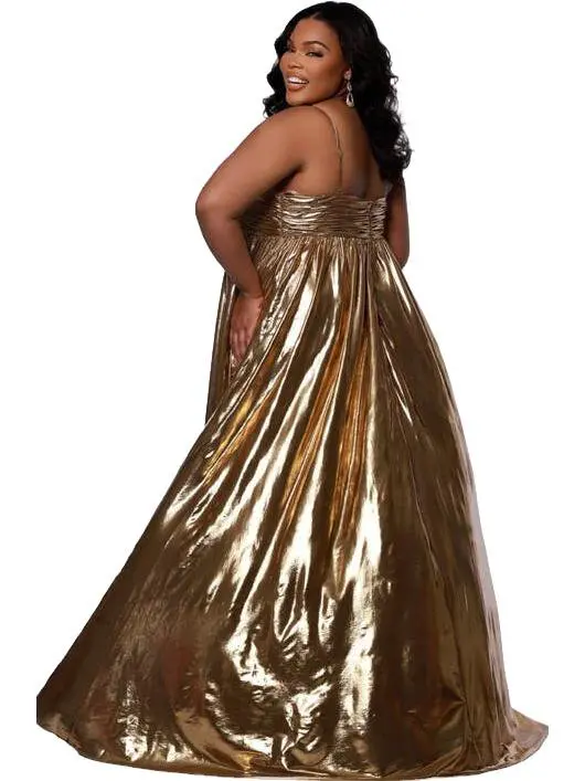 SYDNEY'S CLOSET Sweetheart Neckline Empire Waist Gown - Gold