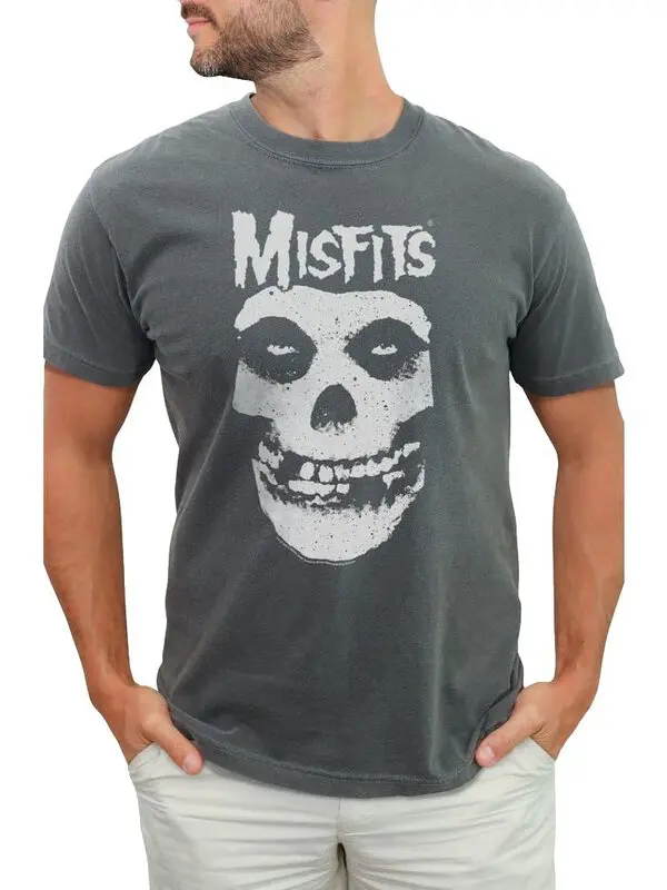 MISFITS Classic Fiend Skull Logo Distressed Graphic T-shirt - Pepper