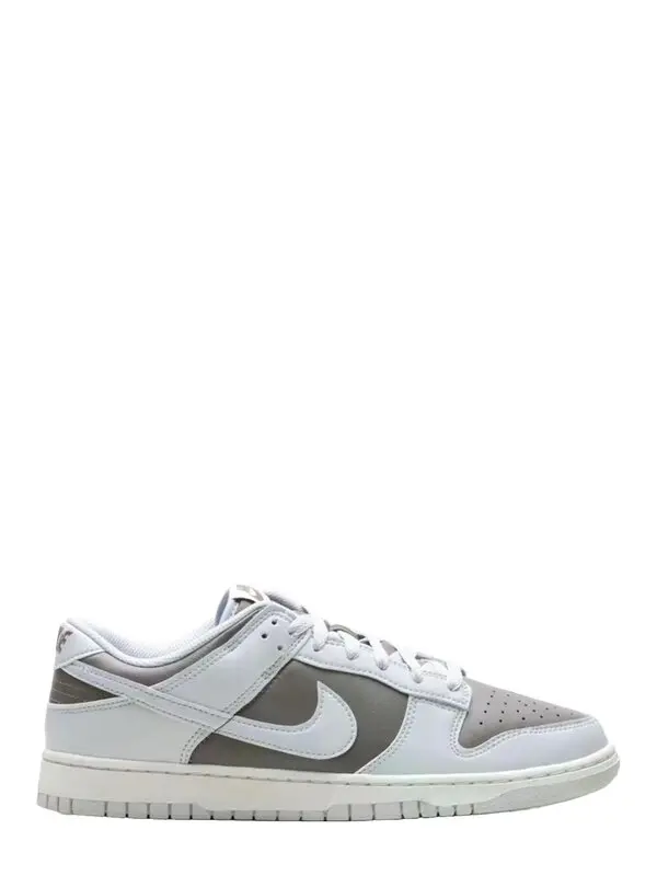 Nike Dunk Low-top Sneakers - Grey