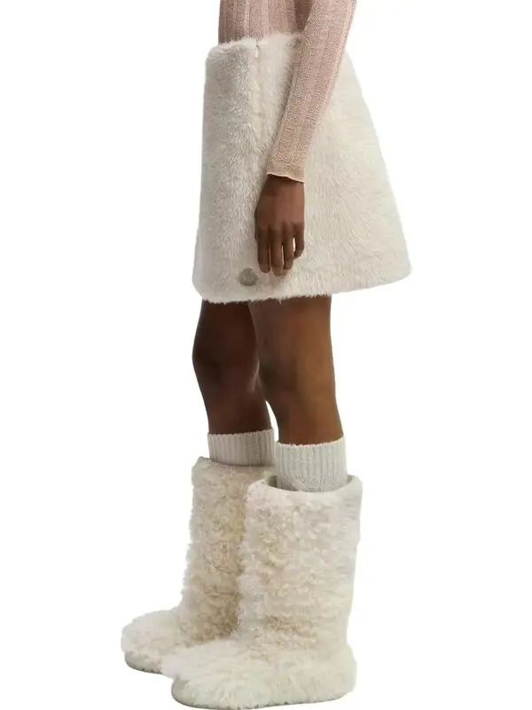 Moncler Fluffy Skirt With Logo Patch - Neutrals