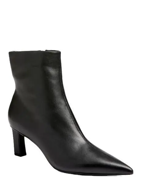 Nordstrom Sisa Leather Bootie - Black