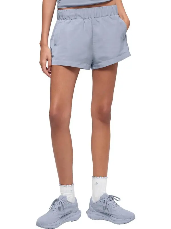 Alo Yoga High-waist Socialite Short - Winter Frost