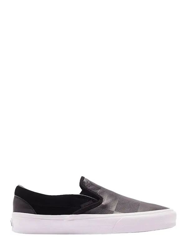 VANS Classic Oversized Checkerboard Slip-on Sneakers - Black/true White