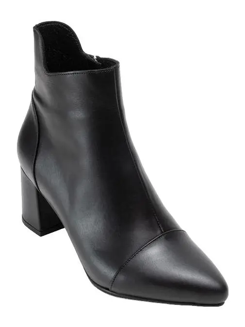 FOREVER & ALWAYS SHOES Gael Leather Block Heel Boot - Black Leather
