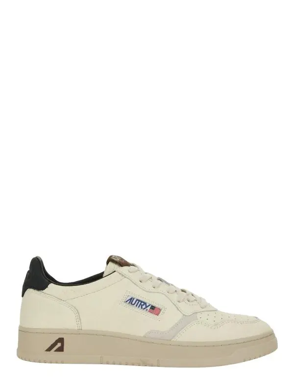 AUTRY Medalist Low Top Sneakers - White