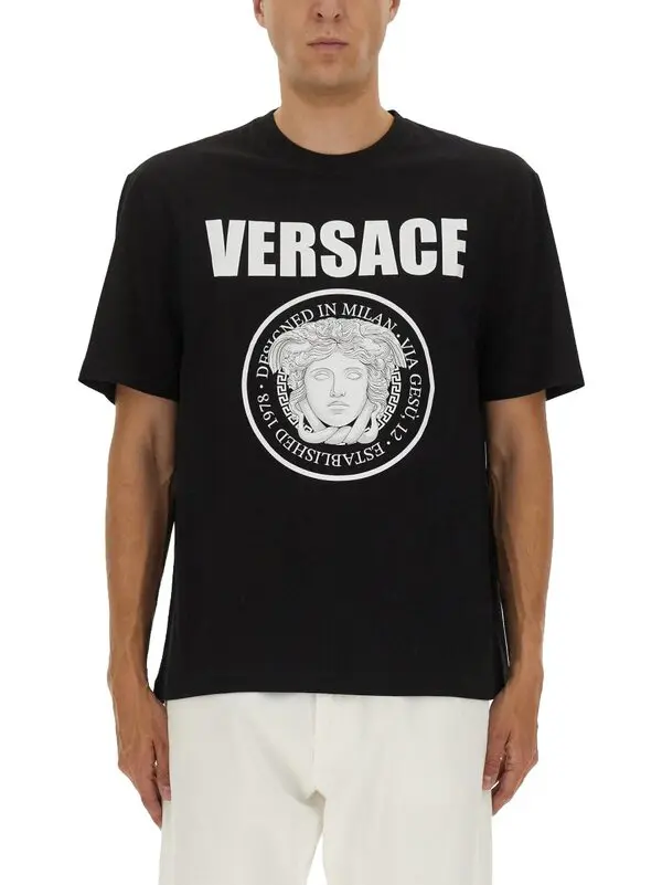Versace T Shirt With Logo - Black