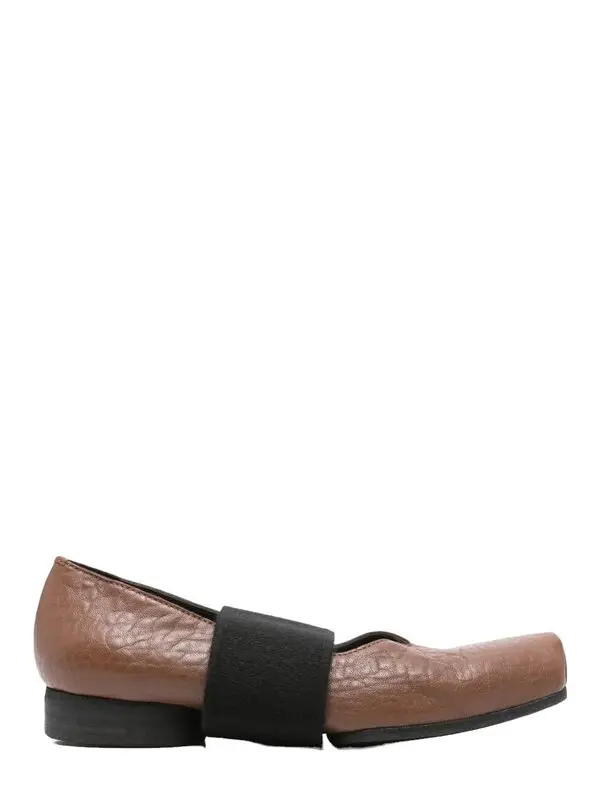 UMA WANG Ballet Flats With Elastic Band - Brown