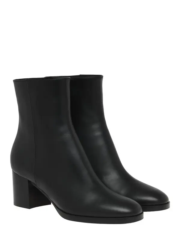 GIANVITO ROSSI Santiago Bootie - Black - Calf