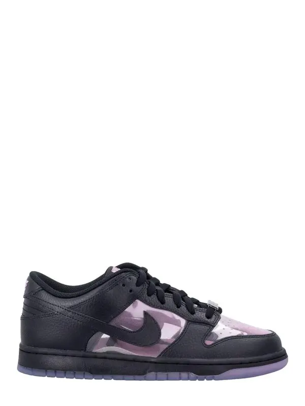 Nike Low Top Sneakers - Black