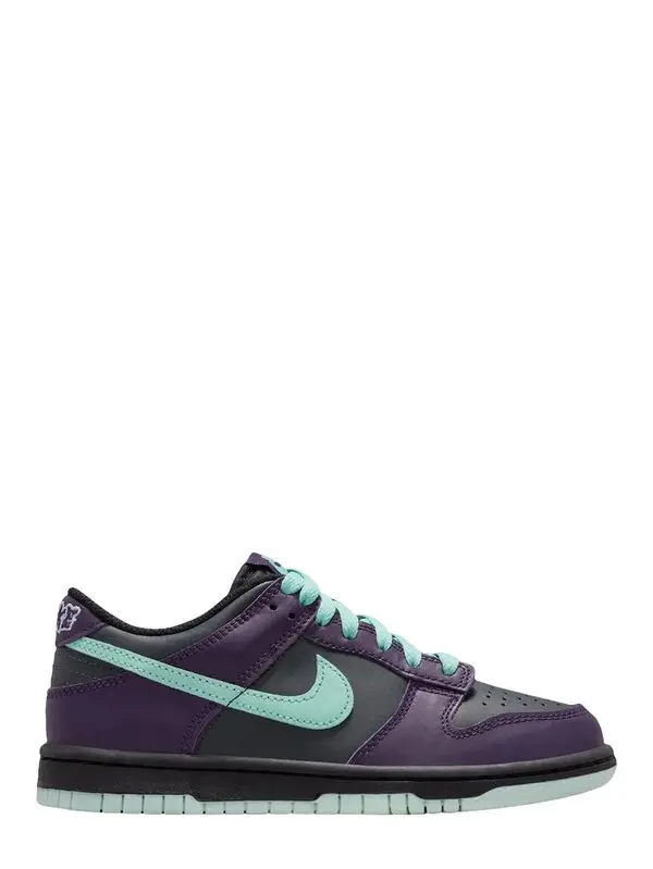Nike Dunk Low Sneakers - Purple