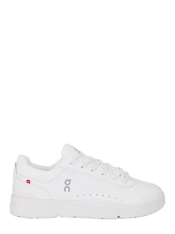 On The Roger Advantage Sneakers - White