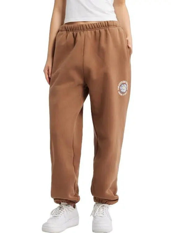 THE MAYFAIR GROUP Gratitude Grows Fleece Graphic Joggers - Brown