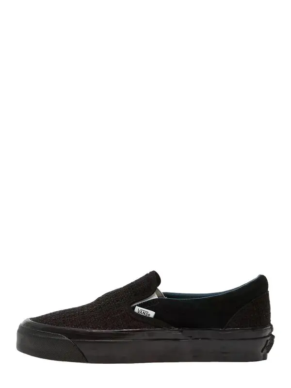VANS Lx Classic Slip-on Sneakers - Black
