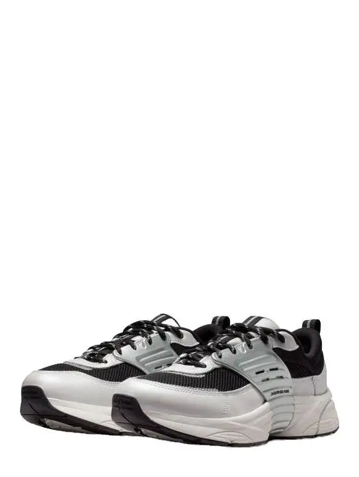 JORDAN Trunner O/s Sneakers - 010 Ptndst/white