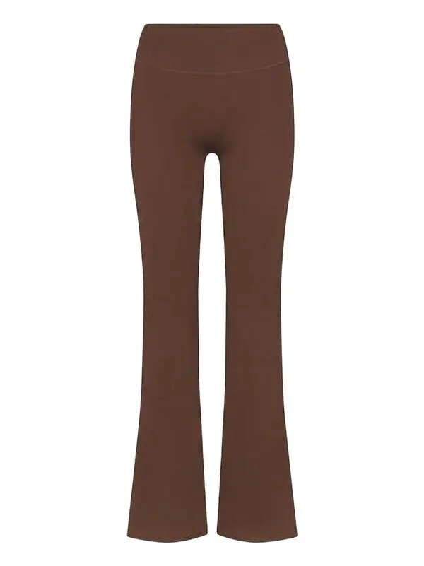 NIKESKIMS Matte Slim Flare Legging 'dark Sepia - Brown