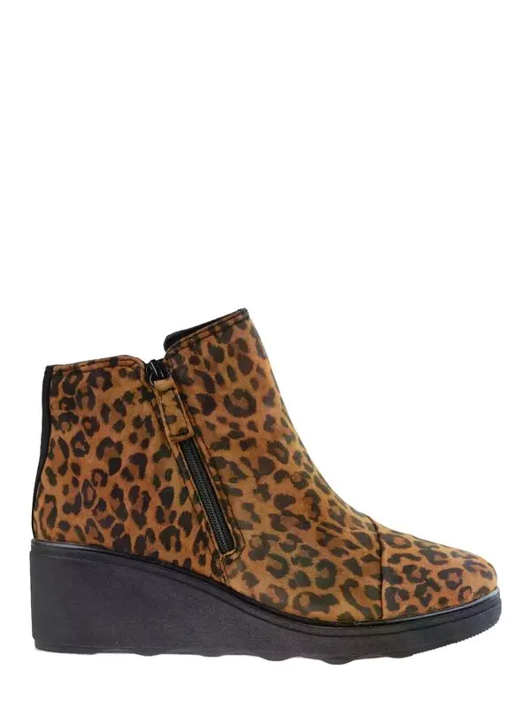 Clarks Mazy Eastham Zip Leopard Print Boots - Brown