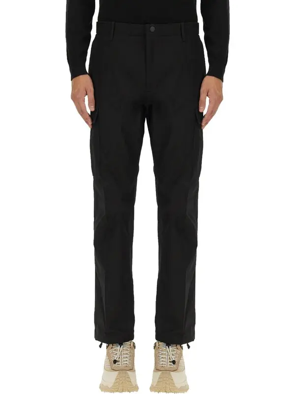 Moncler Regular Fit Cargo Trousers With Logo - Black
