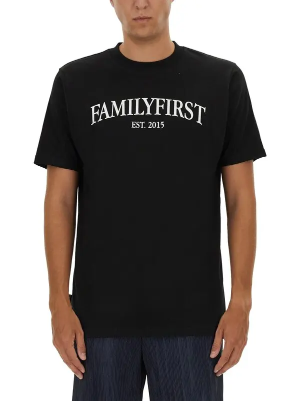 FAMILY FIRST T-shirt With Logo - Black