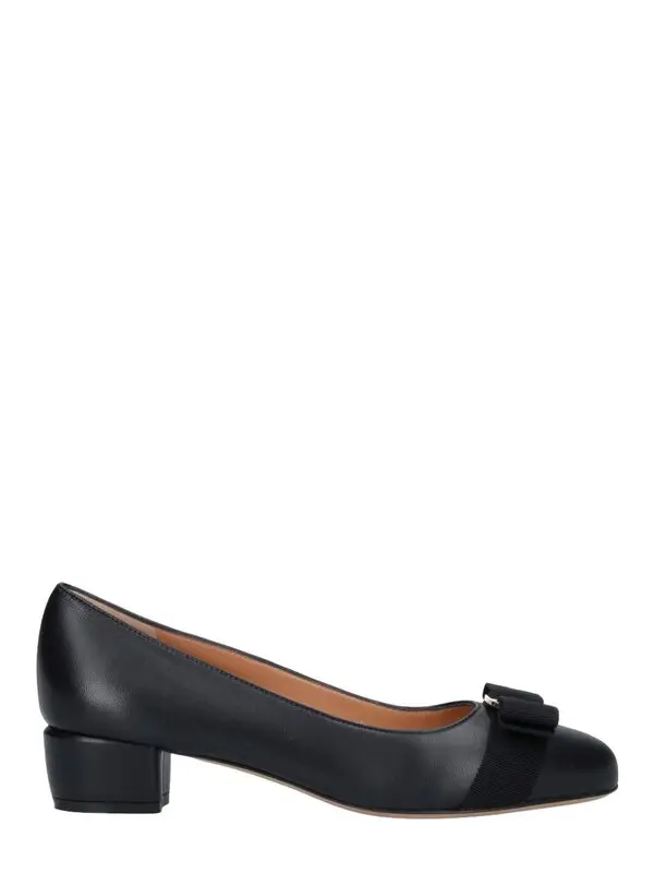 FERRAGAMO Vara Pumps - Black