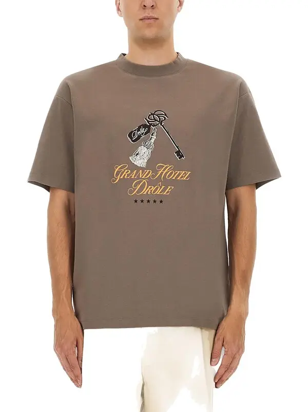 Drole De Monsieur Grand Hotel Print T-shirt - Grey