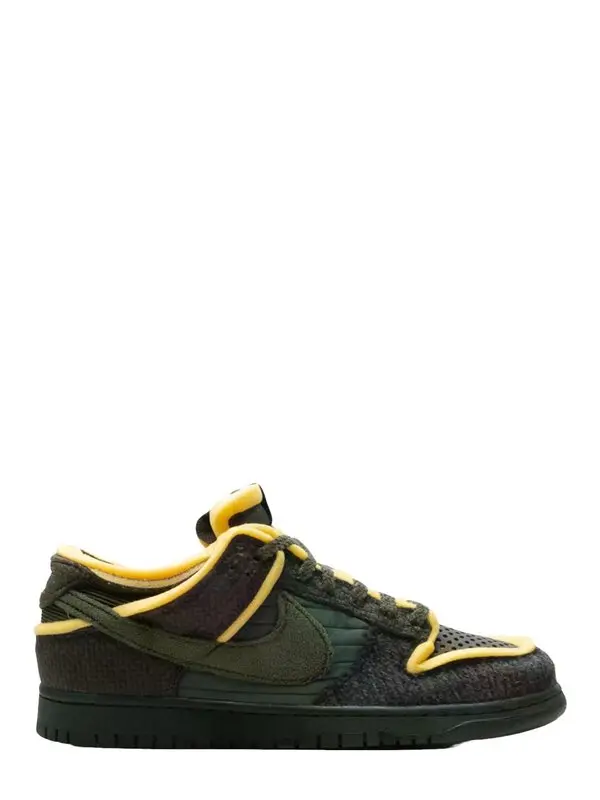 Nike Dunk Low Sneakers - Green