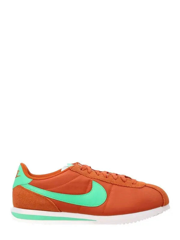 Nike Low Top Sneakers - Orange