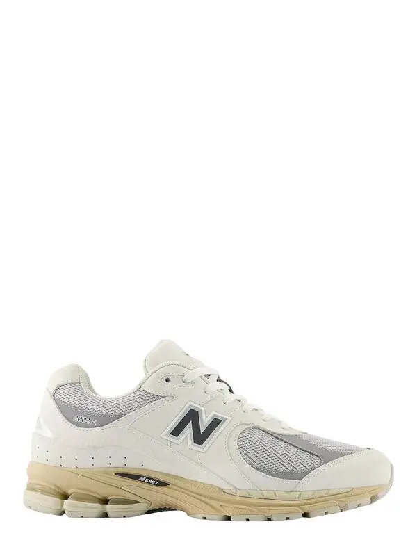 NEW BALANCE 2002r Sneakers - Linen/rain Cloud/black Cement