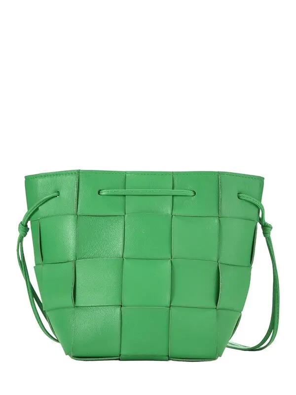 Bottega Veneta Maxi Intrecciato Cassette Bucket Bag - Green