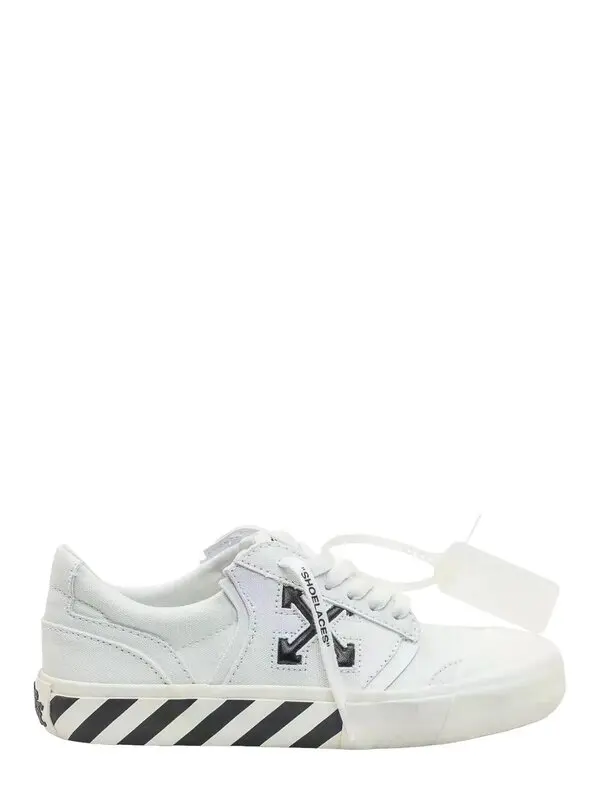 Off-White Lace-up Low-top Sneakers - White