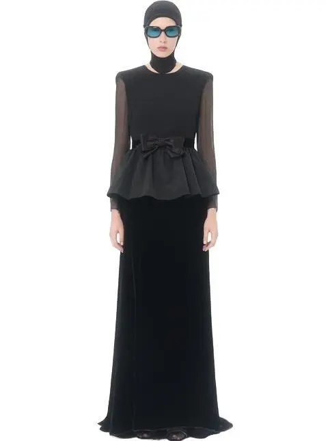 Valentino Garavani Long Dress In Sablé Velvet - Black