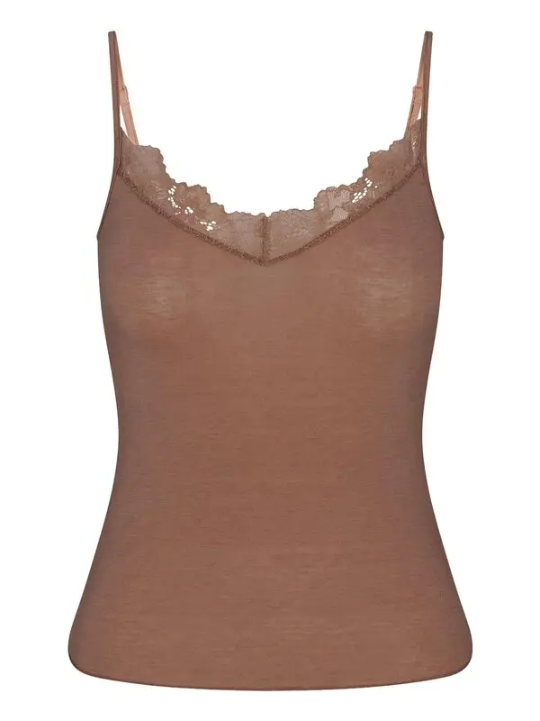 SKIMS Lace Cami Top - Sienna
