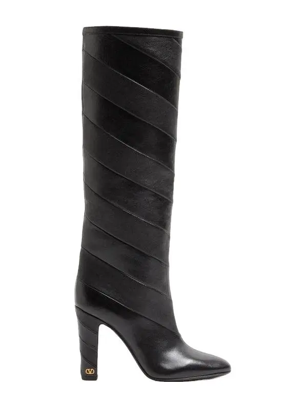 Valentino Garavani Rayons Nappa Boot With Chevron Pattern - Black