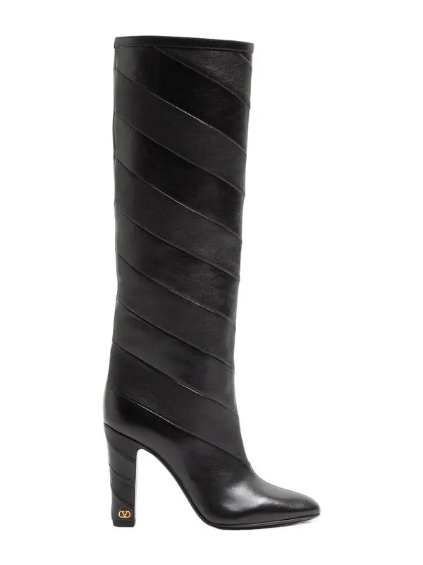Valentino Garavani Rayons Nappa Boot With Chevron Pattern - Black