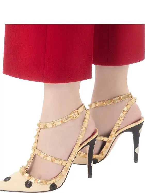 Valentino Garavani Rockstud Plus De Pois Embroidery Pump - Natural