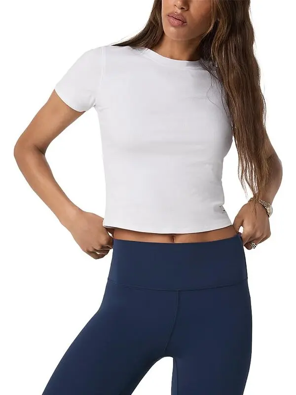 Vuori Pose Fitted Tee - White