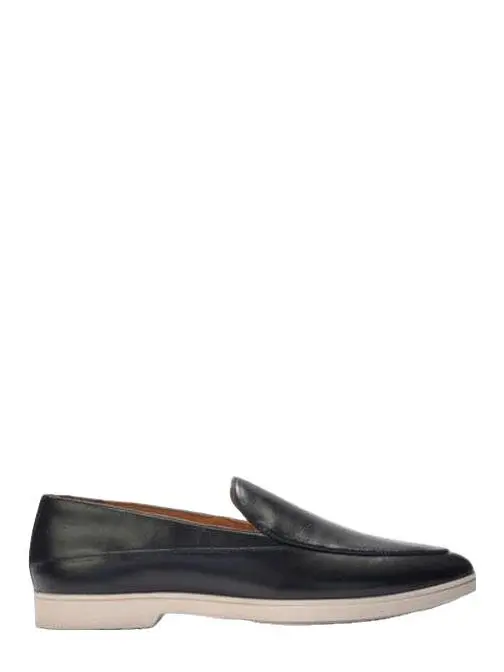 A. VEER Willow Loafer - Black Leather