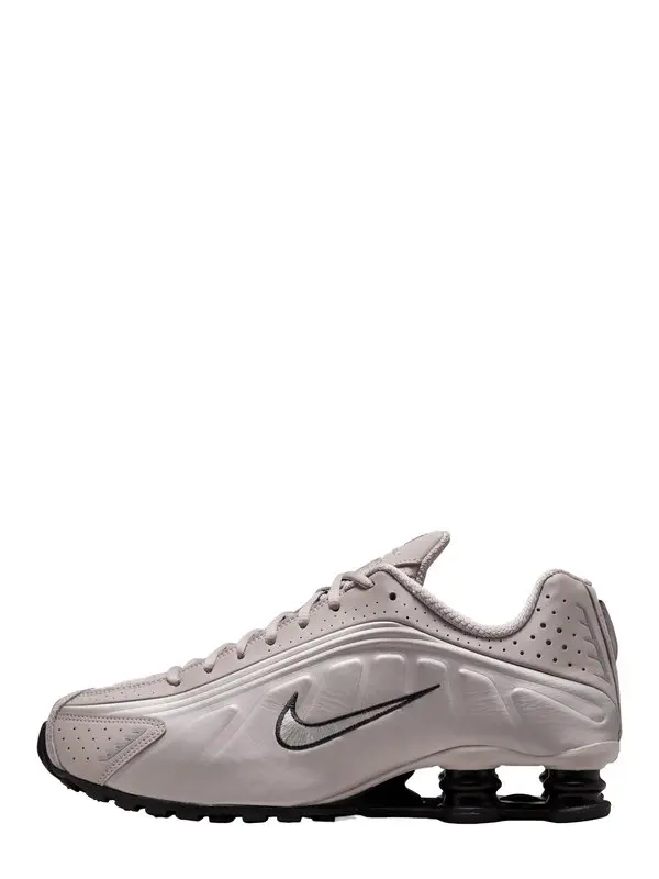 Nike Shox R4 Sneakers - Grey