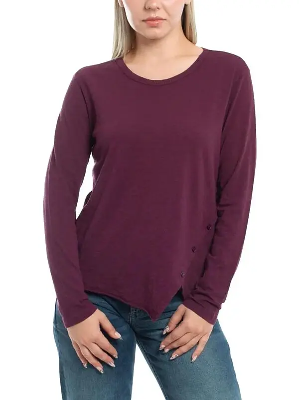WILT CLOTHING Asymmetrical Hem Tee With Button Detail - Dark Fig