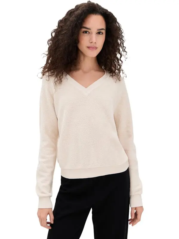 PERFECTWHITETEE Zuri Reverse Fleece V-neck Sweater - Sugar
