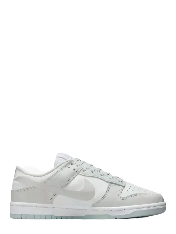 Nike Dunk Low Sneakers - White