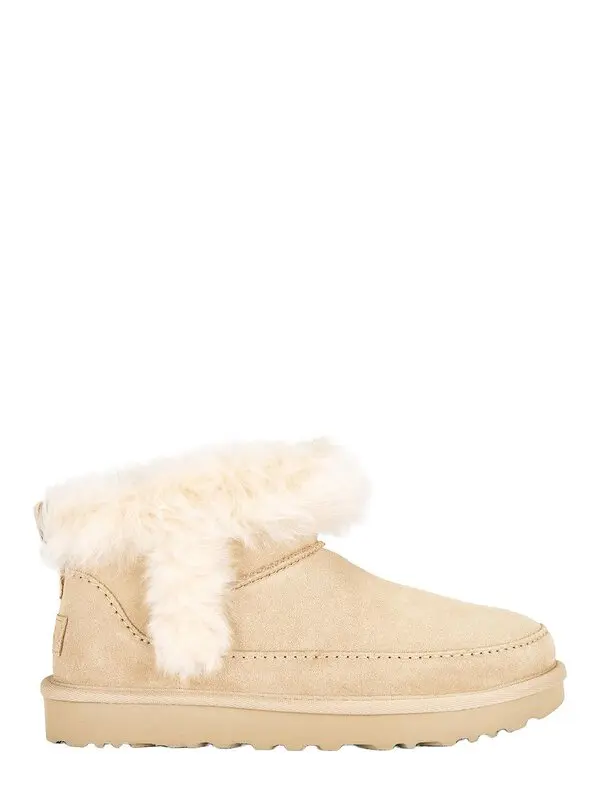 UGG Classic Ultra Mini Chalet Boot - Sandcastle